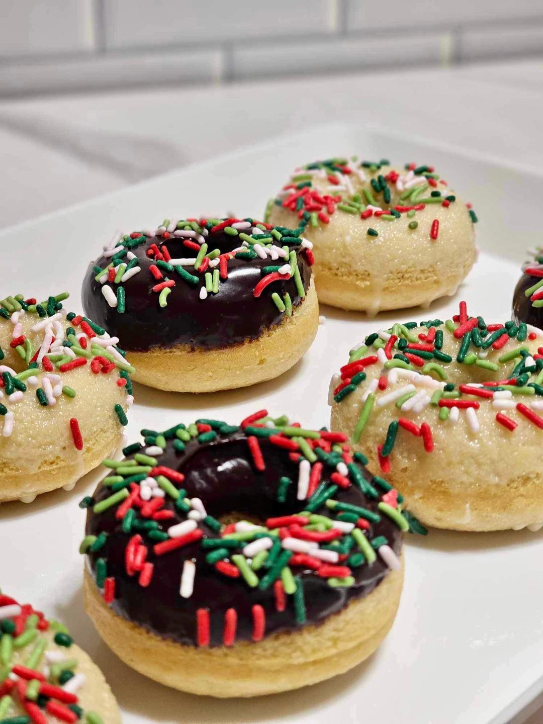 Baked Christmas Donuts - Krystel's Cooking