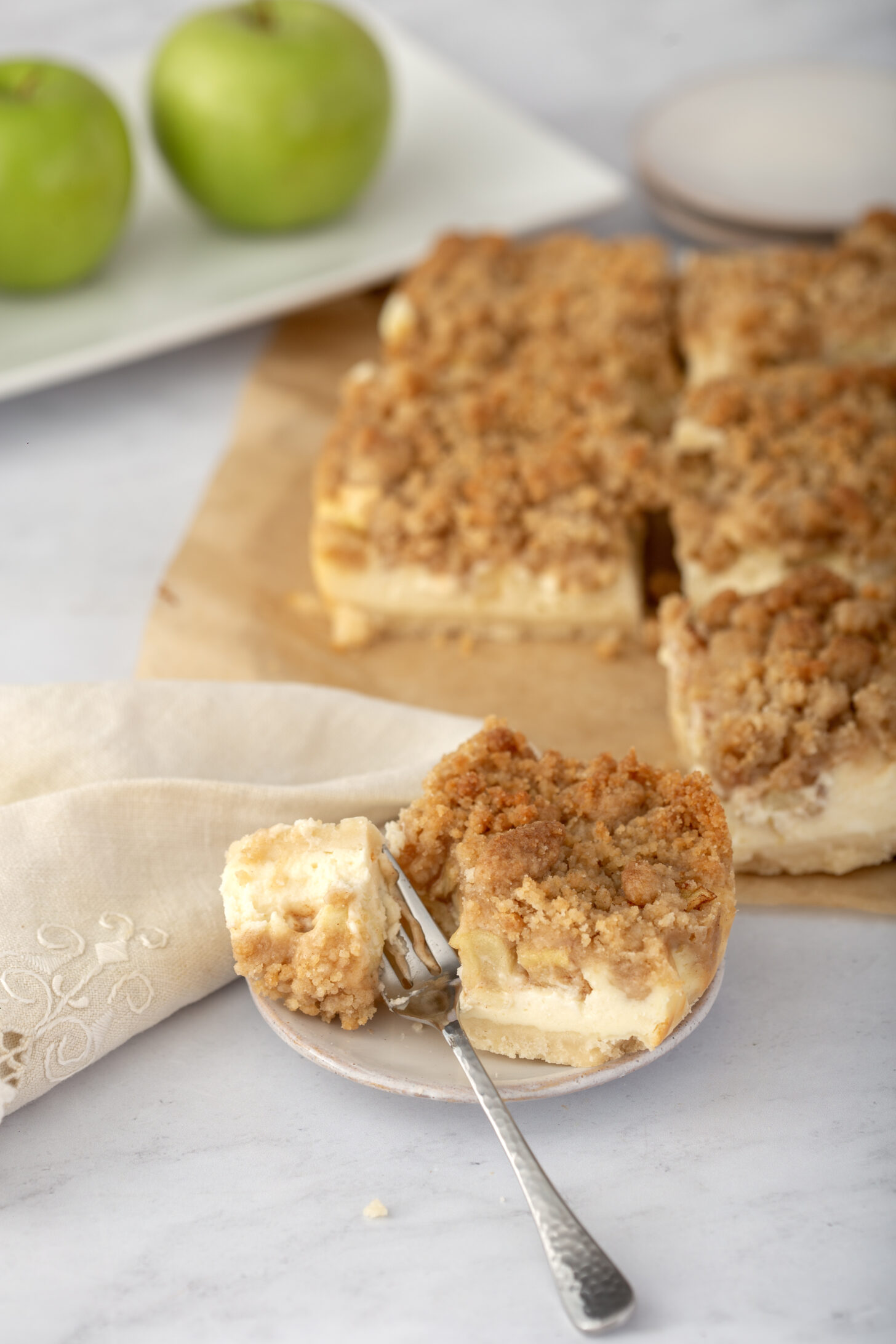 Easy Apple Cheesecake Bars - Krystel's Cooking