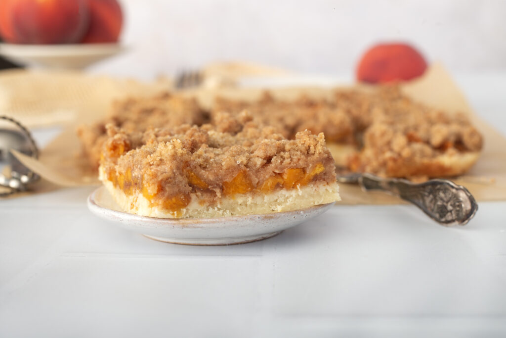 Easy Peach Pie Bars - Krystel's Cooking