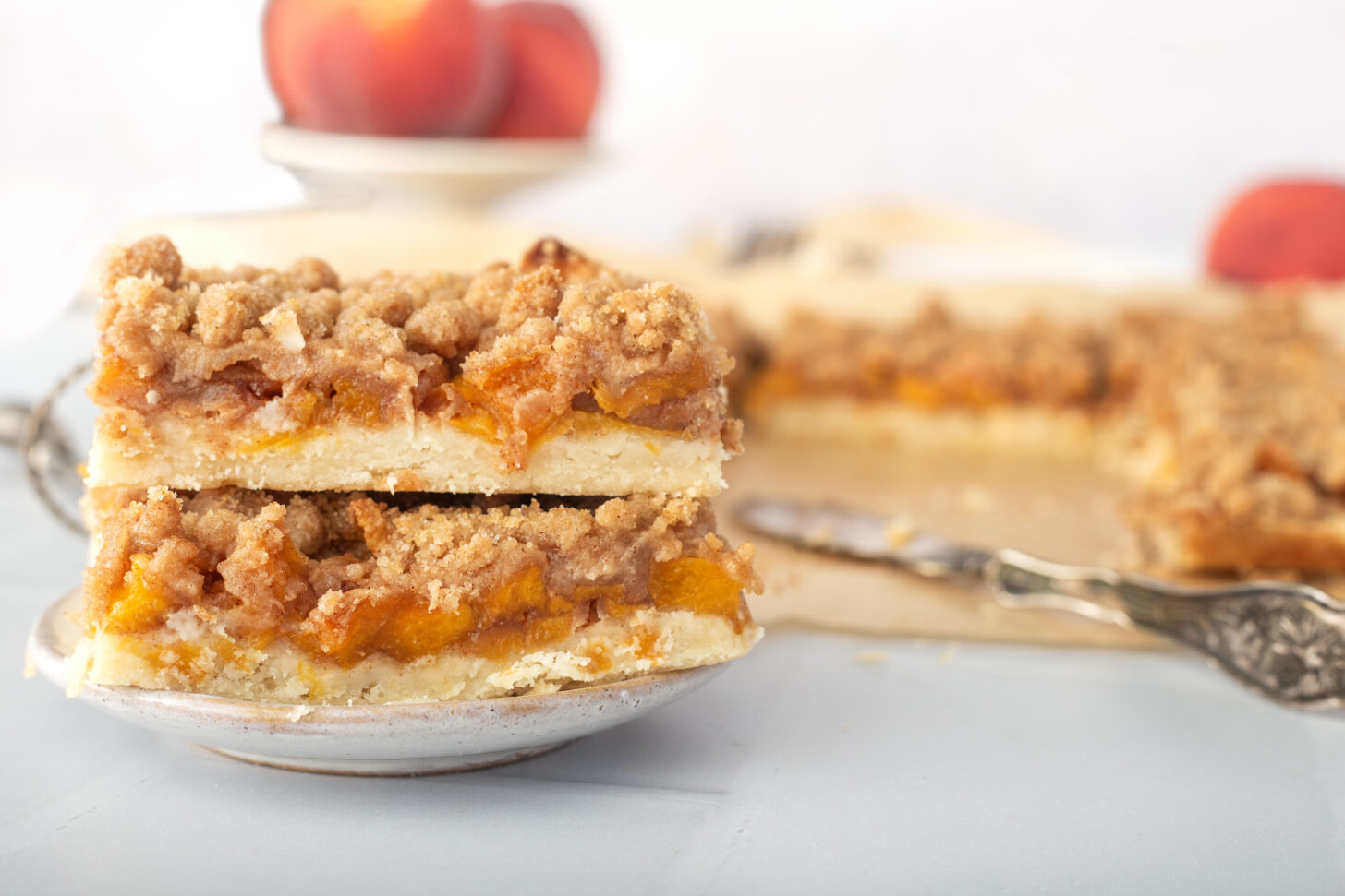 Easy Peach Pie Bars - Krystel's Cooking